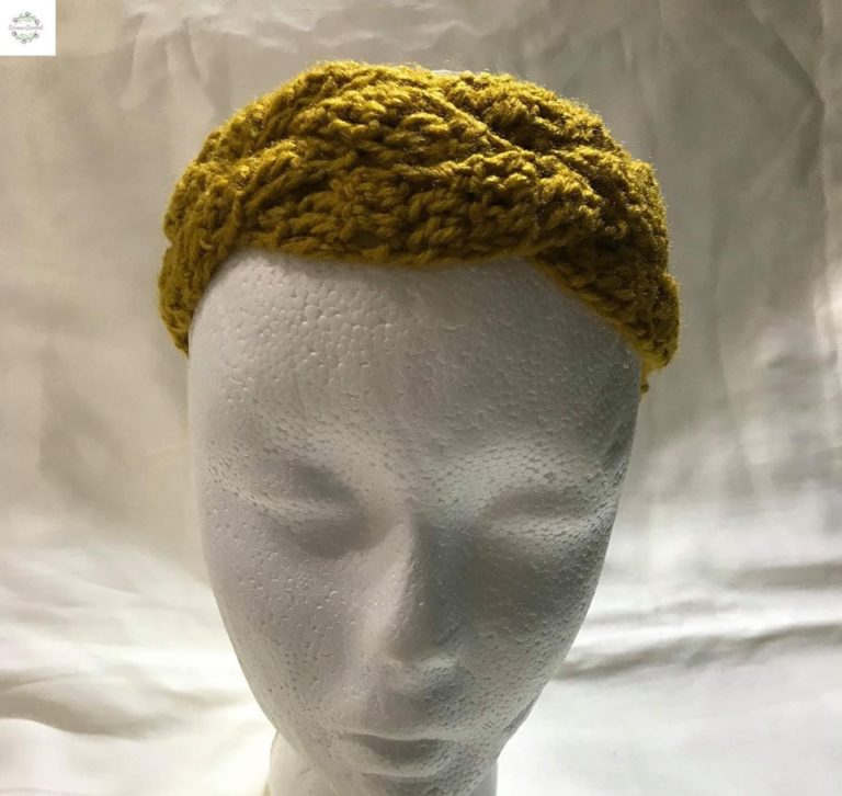 Cache oreille au crochet la tresse à quatre brins - Serena Crochet